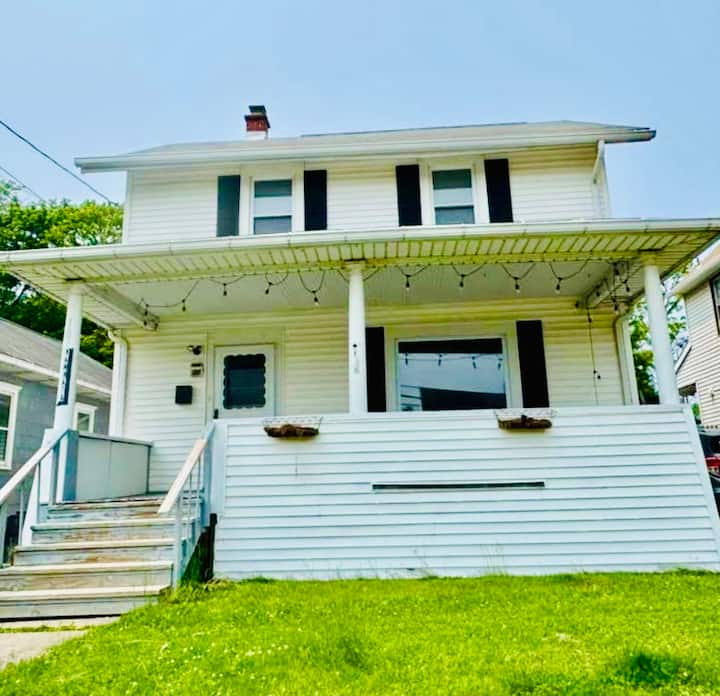 Charming Home In The Heart Of Johnson City - Binghamton, NY