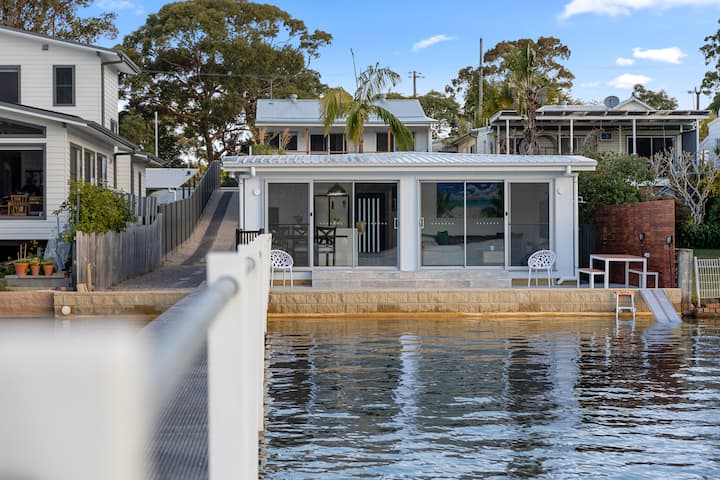 Waterfront Serenity I Private Jetty - Umina