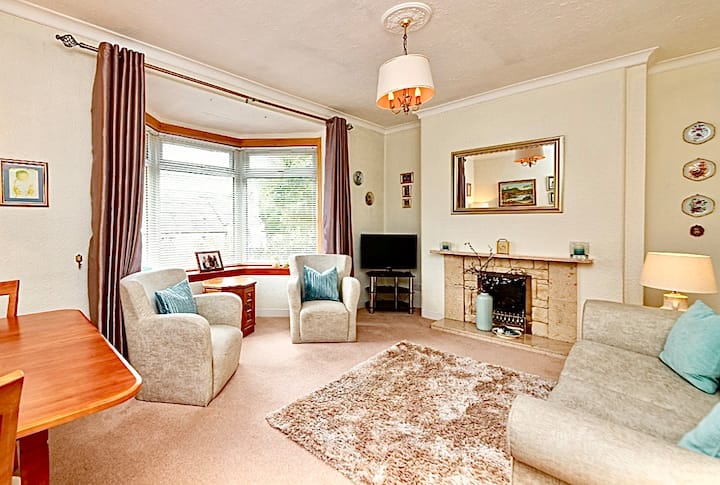 Two Bedroom Duplex Villa With Garden - グラスゴー