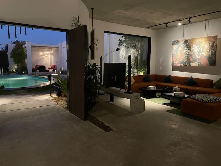 Minimalist Chalet W Private Pool & Outdoor Lounge - Riyadh