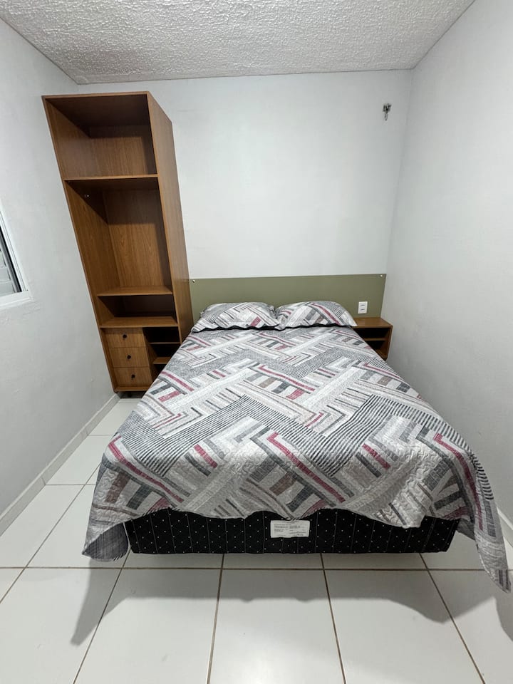 Apartamento Confortável No Residencial Miracema - 桑塔納