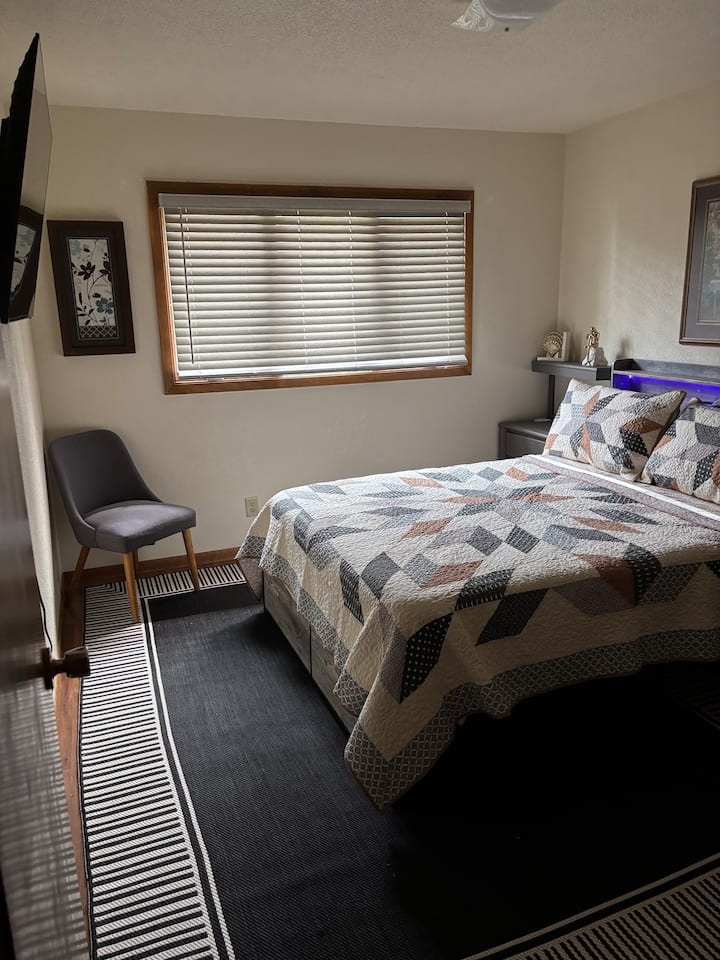 Ground Level Apartment Near Sioux Falls - The Lake, Luverne