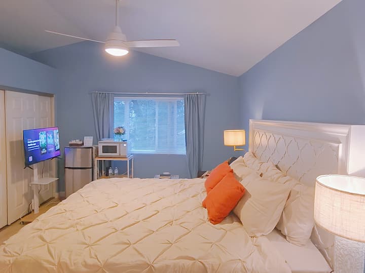 203室/卧室私用卫生间、电视冰箱微波炉/自助入住/king超大床/工作空间/近安大略机场 - Mount Baldy, CA