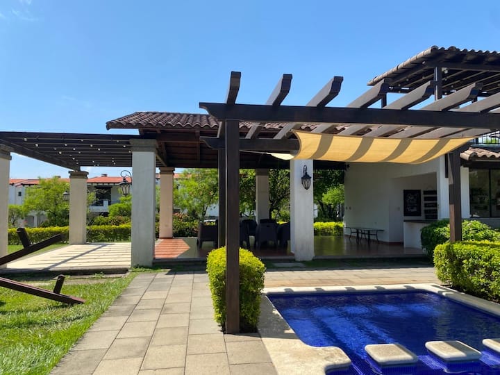 Beautiful With Amazing Volcano View ! - El Salvador