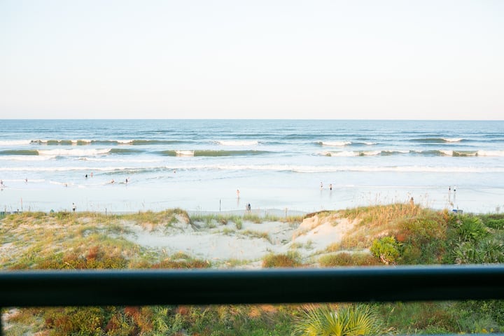 Sealoft - Oceanfront Condo For 4 - Crescent Beach, FL