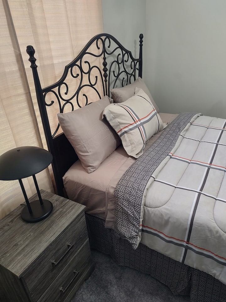 Your Layover Suite - Riverdale, GA