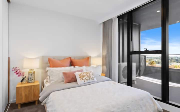 Private And Modern 1 Bedroom Luxury Building - Forest Hill
