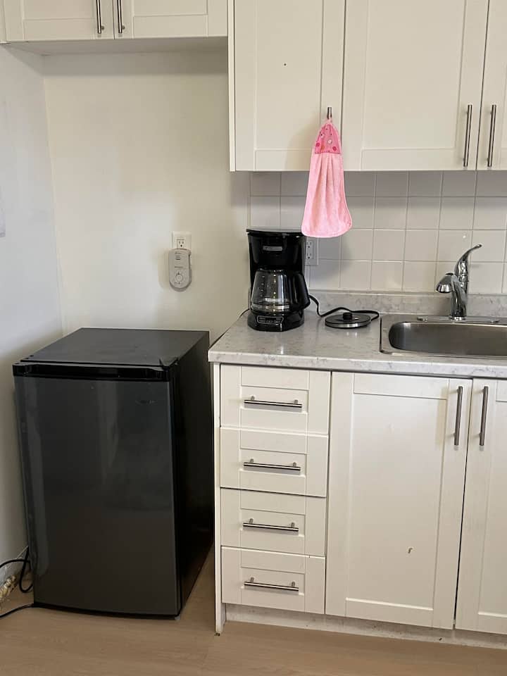 Comfortable & Caring Private Room In A Family Home - 多倫多