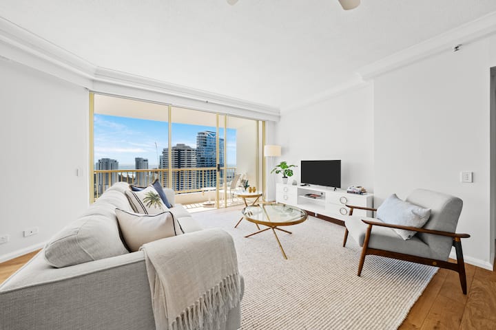 Main Beach Escape Pool, Spa, Sauna +Gym +Tennis - Gold Coast