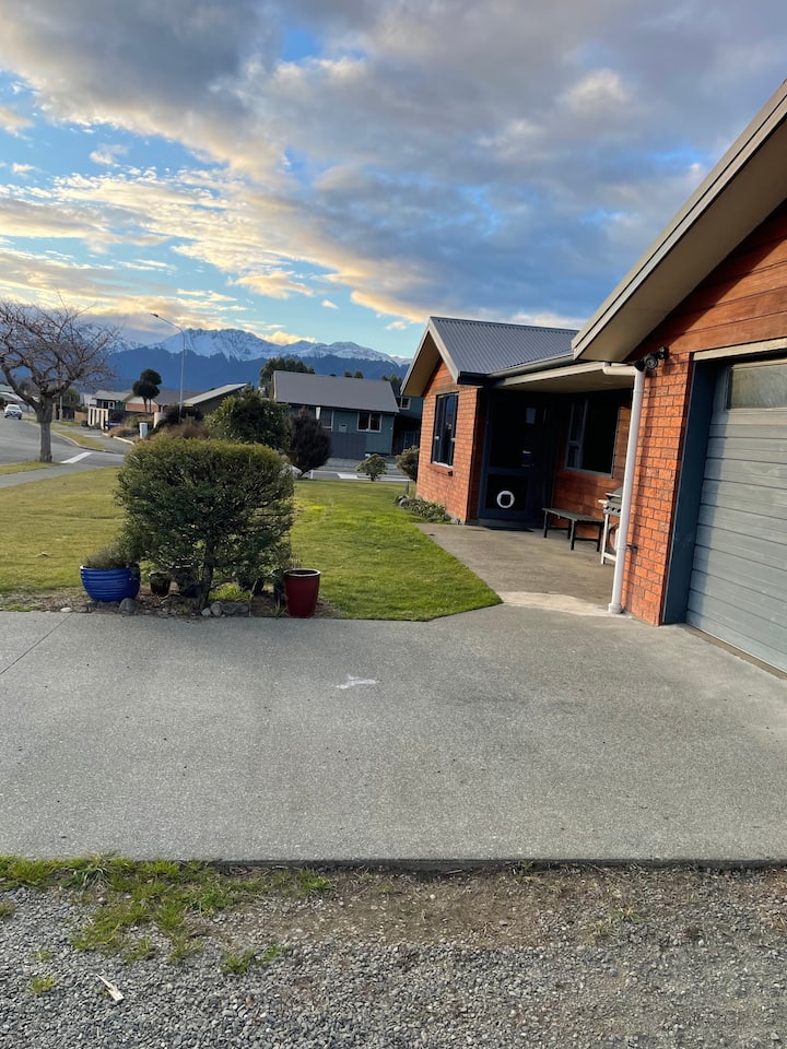 3 Bed / 2 Bath House Mtn Views - Te Anau