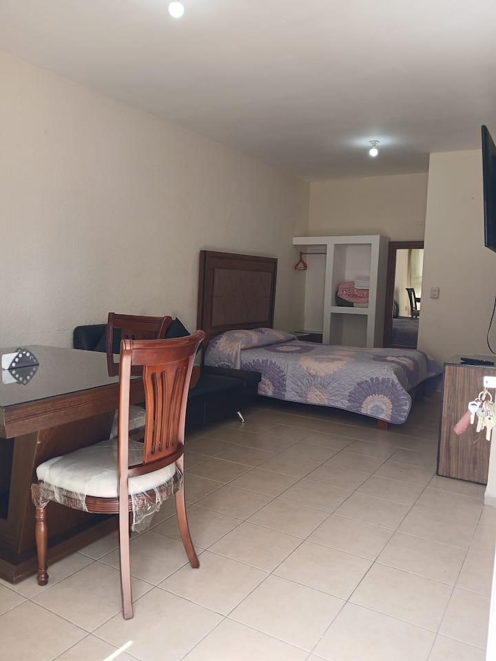 Departamento En Avenida, A Una Cuadra Del Centro. - Guerrero