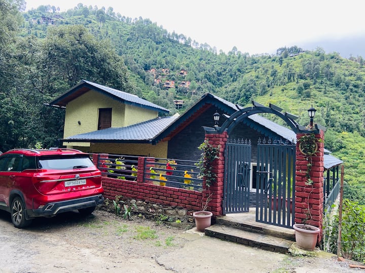 Luxury 3bhk Valley View Villa | By Saanjh Stays - Uttarakhand