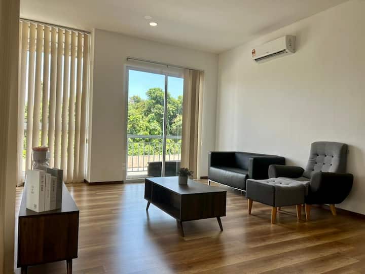 Kuching The Hills Homestay - Kuching