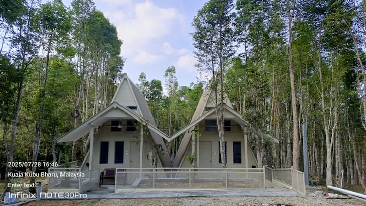 Gaharu Resort R11 6pax - Kuala Kubu Bharu