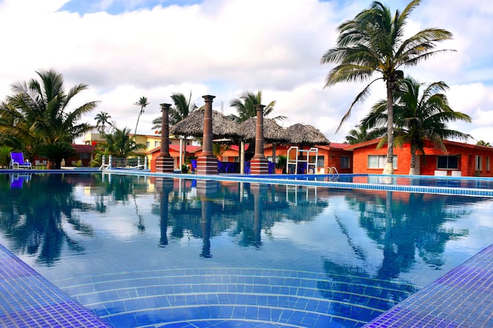 Suite 6 Huéspedes Canadian. - Costa Esmeralda