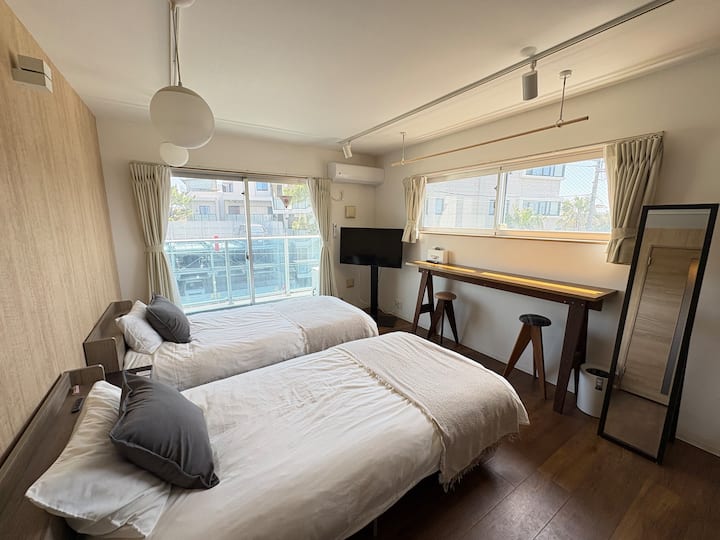 【301】转角阳台房｜采光超好｜海边2分钟｜浴缸·厨房·洗衣机 - Fujisawa