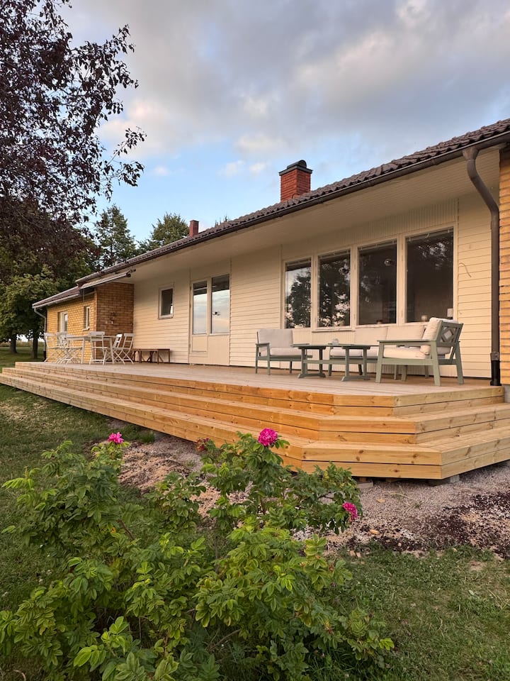 Scandi 60s Villa At Golden Lake - Ödeshög