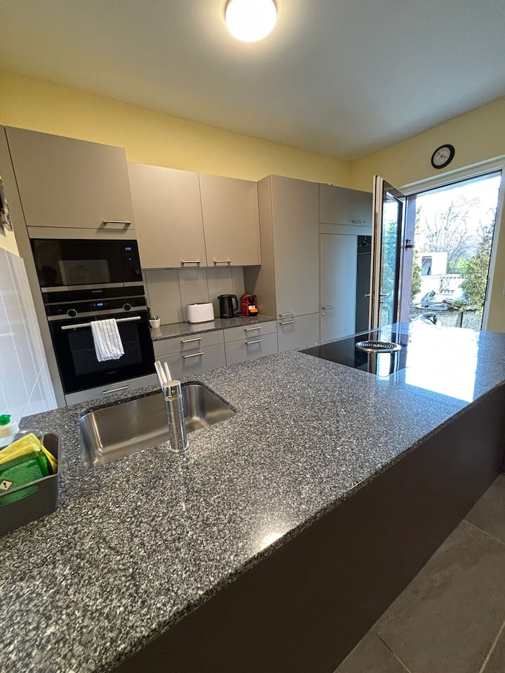 Between Lakes Beatenberg 3 - Beatenberg