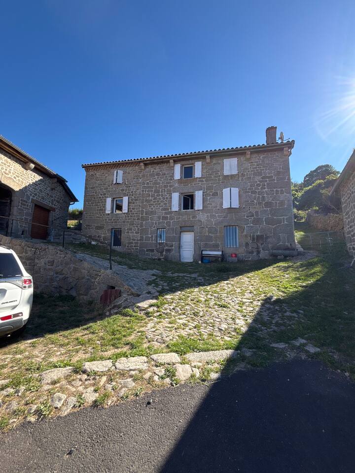 Chambre à La Ferme - Saugues