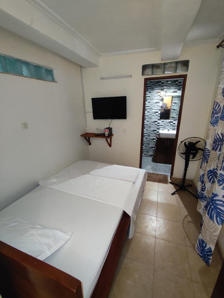 Chambre à Tam-tam Week-end - Yaoundé
