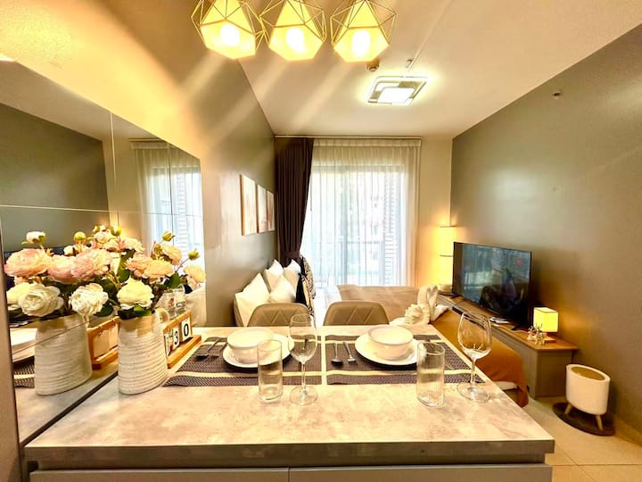 Unixx-03（4p）拥有2张大床，大泳池，市中心，500米可达walking Street - Pattaya City