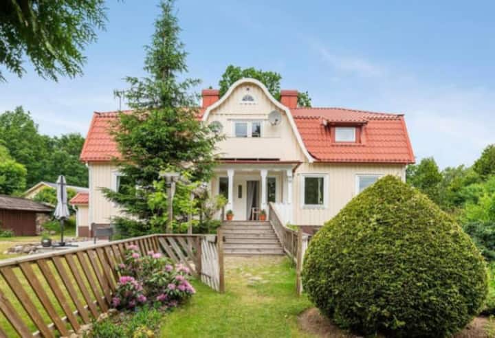 Hoefijzergårds Guesthouse - Tyringe