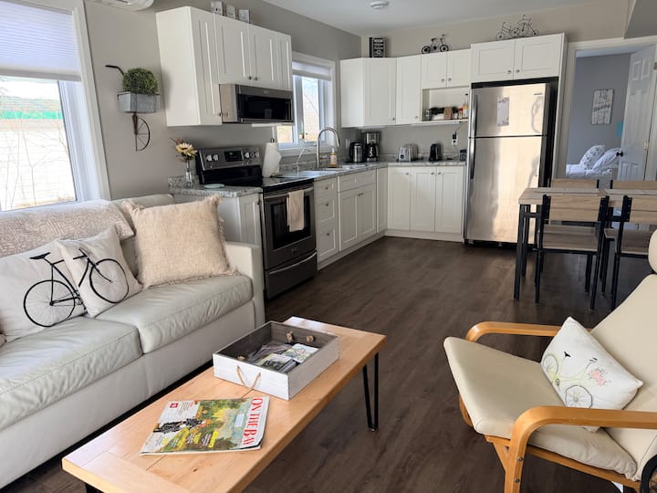 Pete’s Bike And Stay - Midland