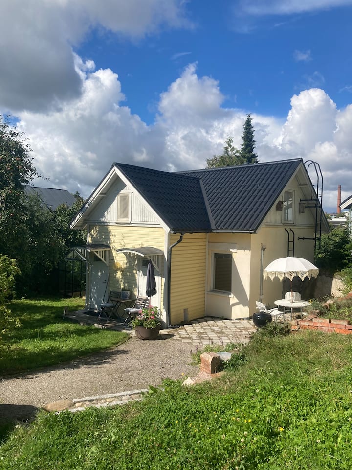 Pihamökki Lähellä Keskustaa - Turku