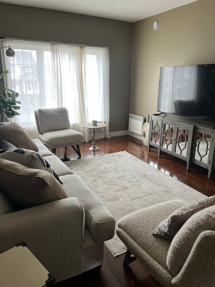 Beautiful 3 Bedroom House And Basement - Halifax, NS, Canada