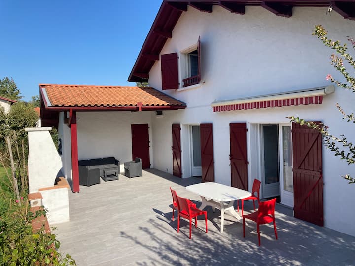 Maison Familiale 4 Chambres Au Pays Basque - Hasparren