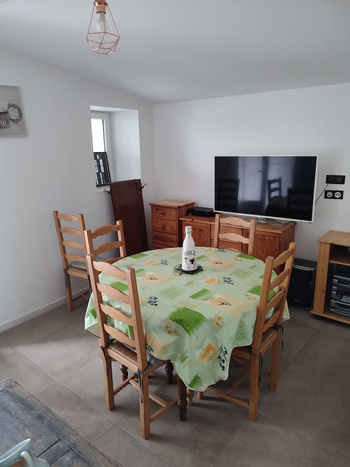 Maison Avec Du Charme Et De La Tranquillite - Maché