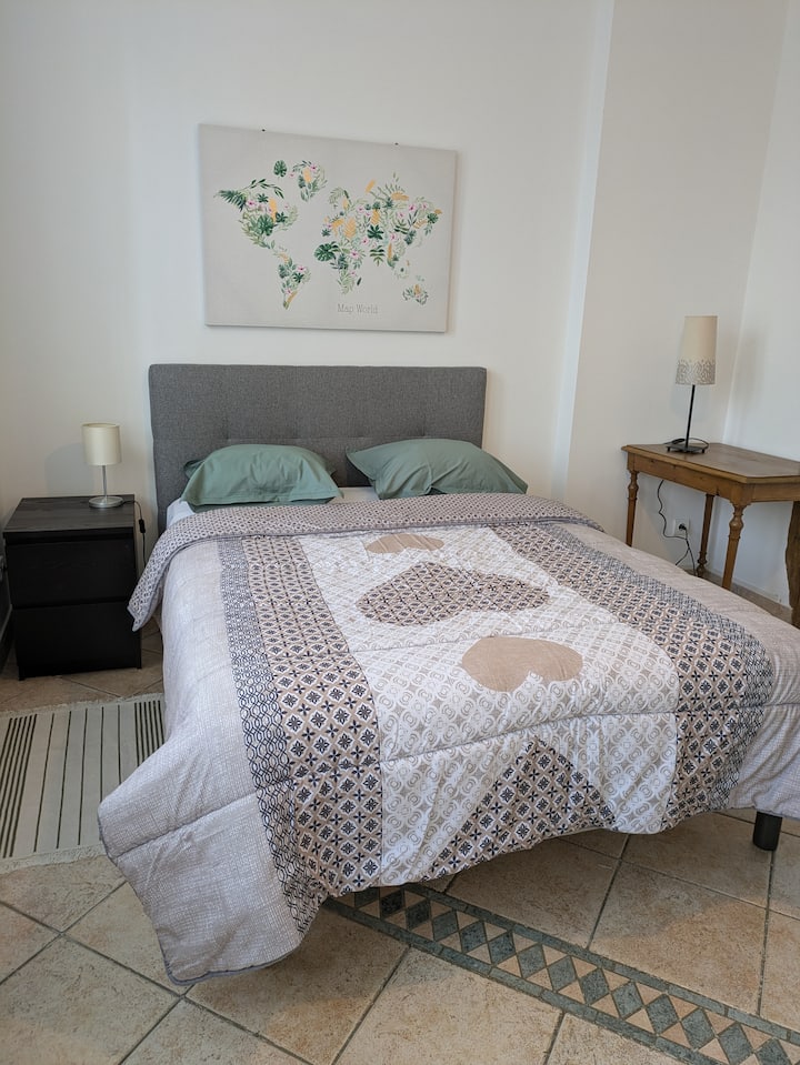 Appartement Complet-chambre, Salon, Cuisine, Sdb - Musson