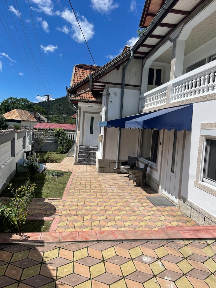 Casa Criss - Dragoslavele