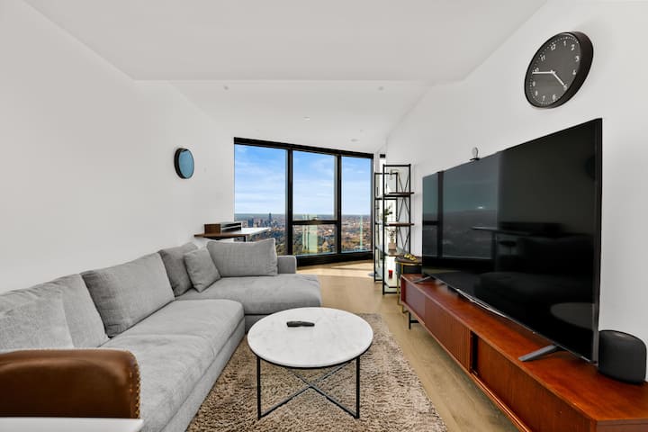 Home In The Sky At Australia 108 With Parking - Richmond