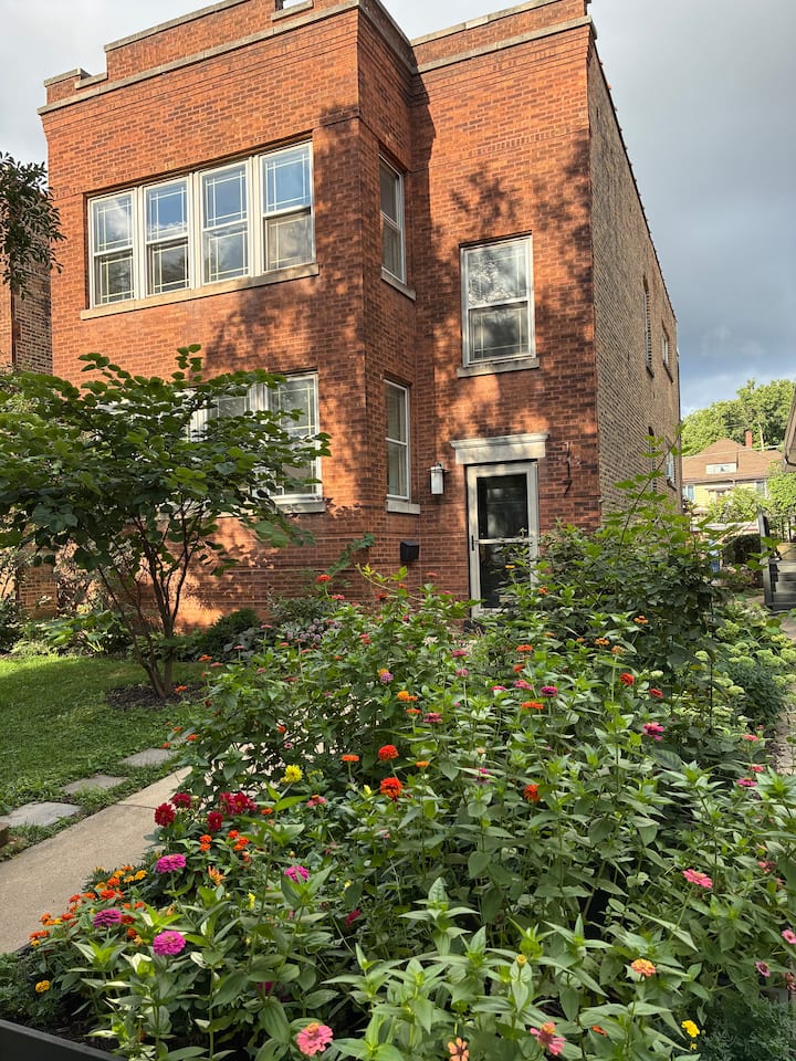 Grove Flat - Oak Park, IL