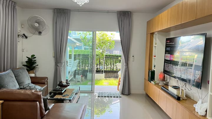 Nadia Home, Free Wifi, Near Suvarnabhumi Airport. - Min Buri