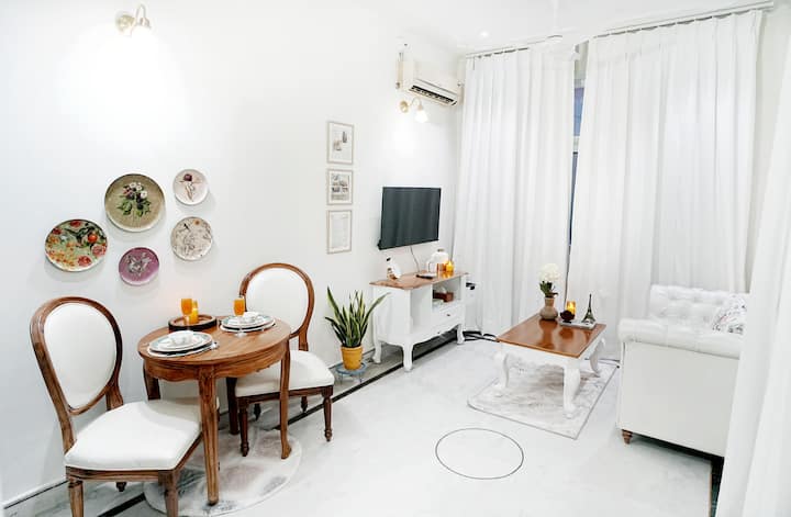 Blush De Paris | Parisian Design Stay In Gurgaon - New Delhi