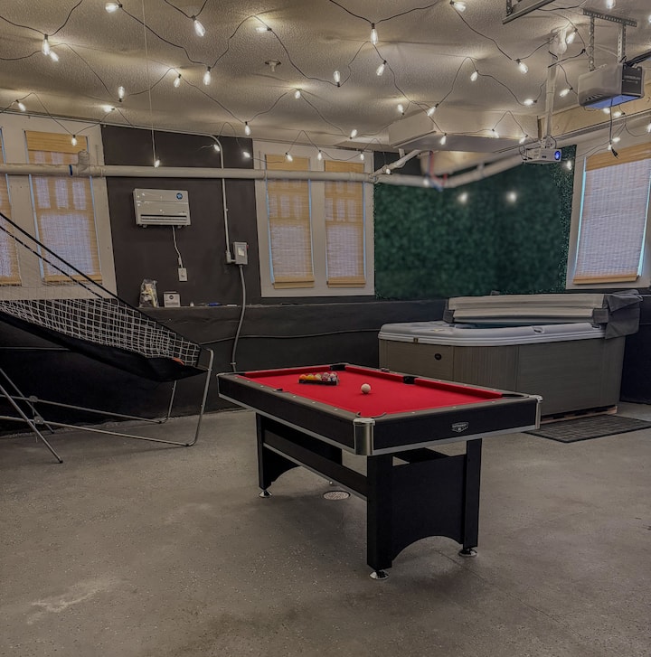 Cozy Winter Escape | Hot Tub, Game Room, Fireplace - Waterbury, CT