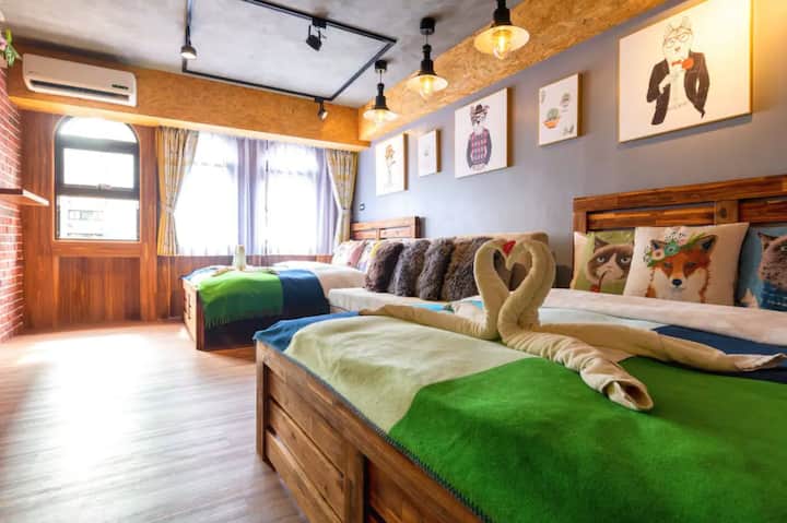 西門町美食天堂｜雙人床2+沙發床・可住6人 - 완화 구