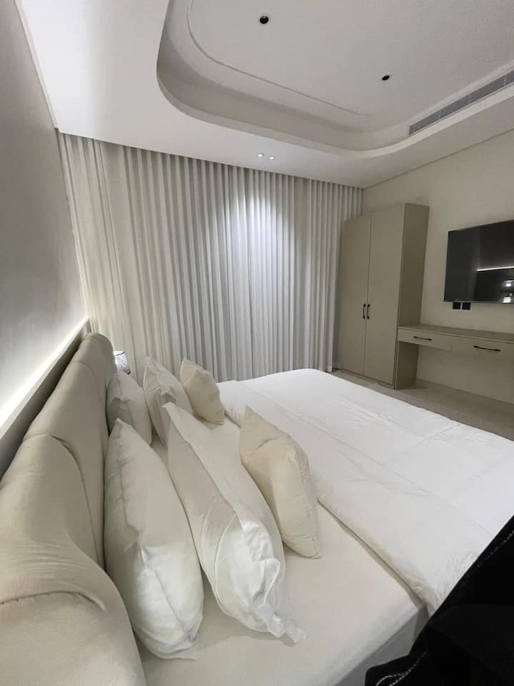 استديو ماستر بدخول ذاتي - Jeddah