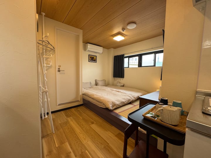 両国駅徒歩8分/ おしゃれな和室/広いベランダに満喫！白鯨旅館502、秋葉原近！スカイツリー徒歩圏！ - 銀座