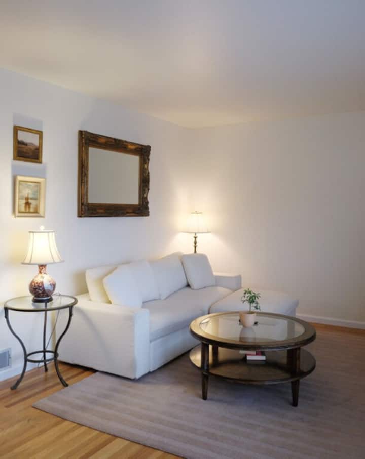 Charming San Francisco Apartment - San Francisco, CA