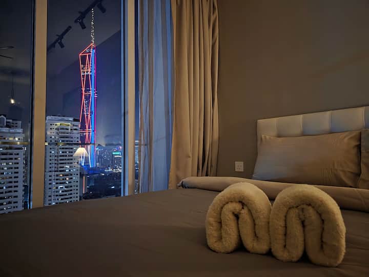 Bukit Bintang The Emerald Suite | Netlfix | Pool - Kuala Lumpur
