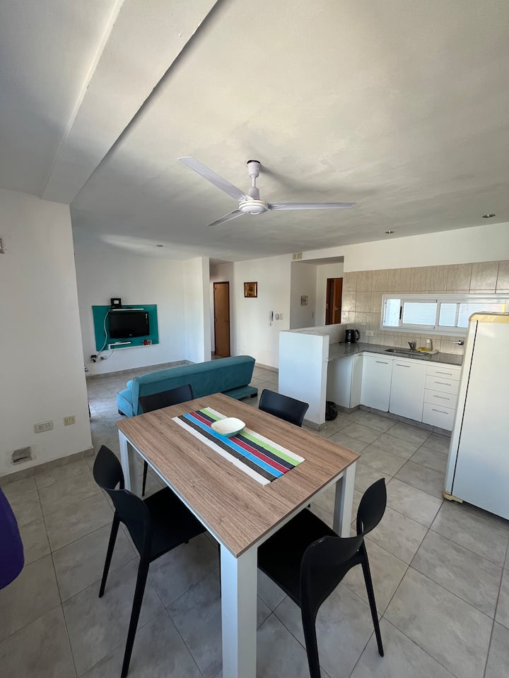 Depa Luminoso, A Pasos De Parque Saavedra - La Plata