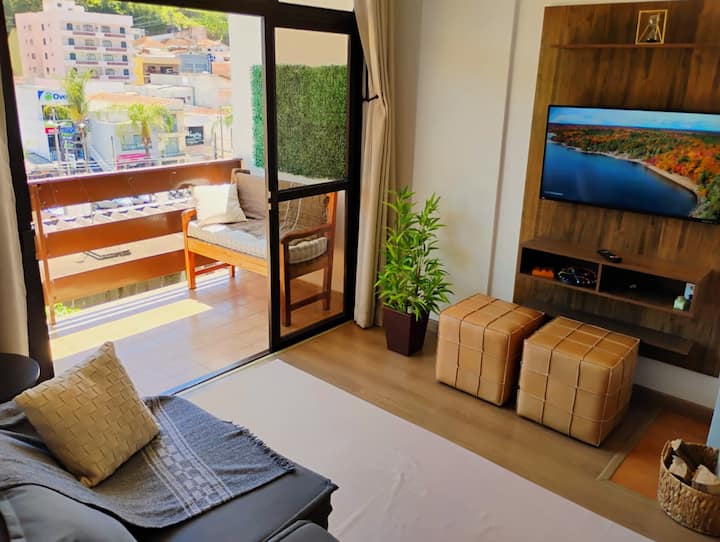 Apto Renovado, Vista, Lazer, Perto De Tudo - Serra Negra