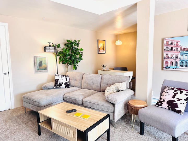 Retro Reno Hideaway Near Midtown - Reno
