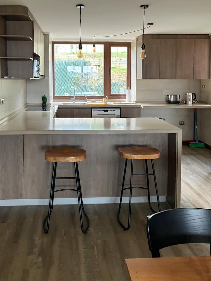 Amplio Y Céntrico: 3 Dormitorios - Puerto Varas