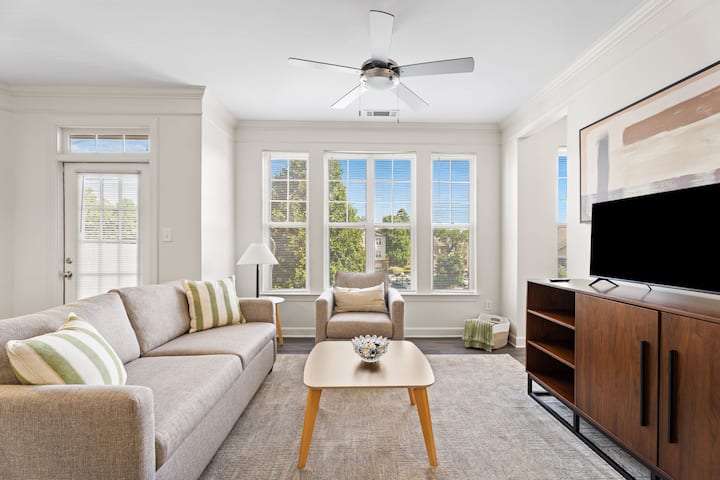 Cary Crossroads | Mins To Rtp - Cary, NC