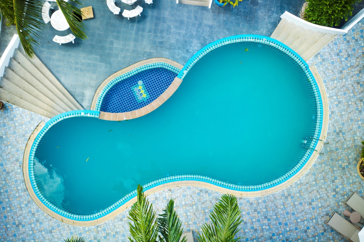 Yusen 01. Luxury Twin Room - with Swimming Pool/Patong Beach/Phuket Island - Airbnb