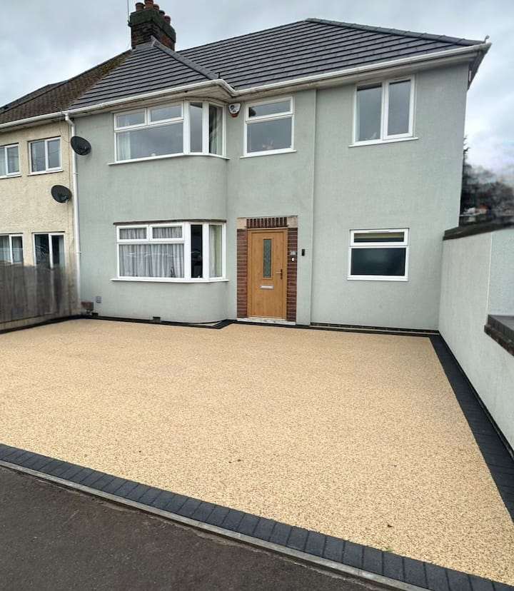 La Belle Maison
Family Friendly Home From Home. - Nottingham